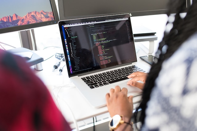 7 Secrets To Find The Best Software Developers 2023 | Rad Hires
